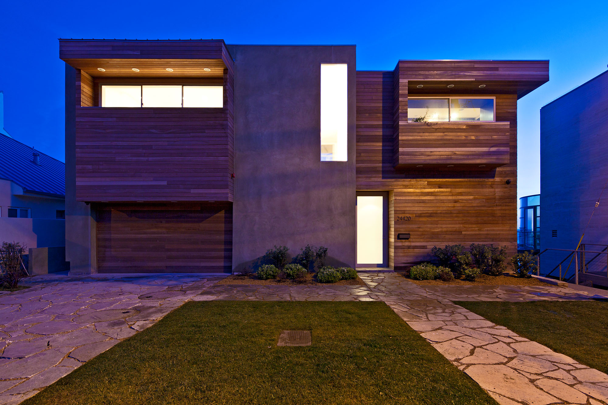 24420 Malibu Road Malibu, CA 90265 - Stacy Gottula